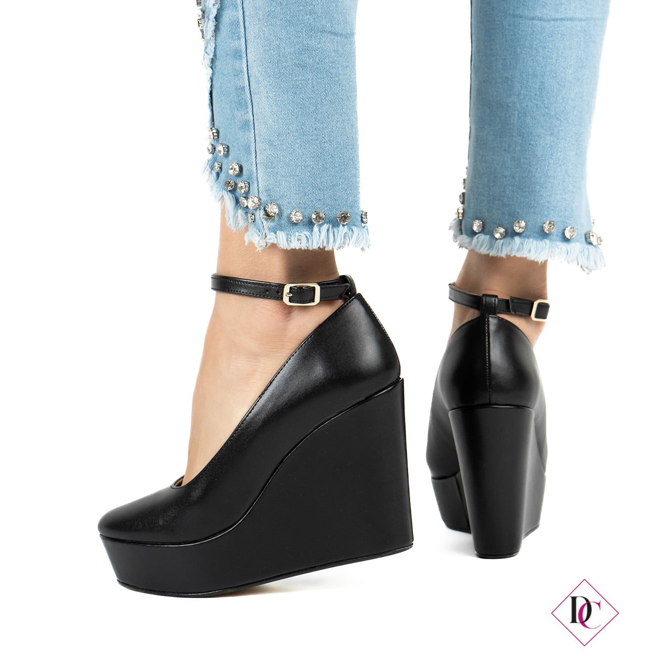 Décolleté Samir con zeppa alta punta chiusa e cinturino