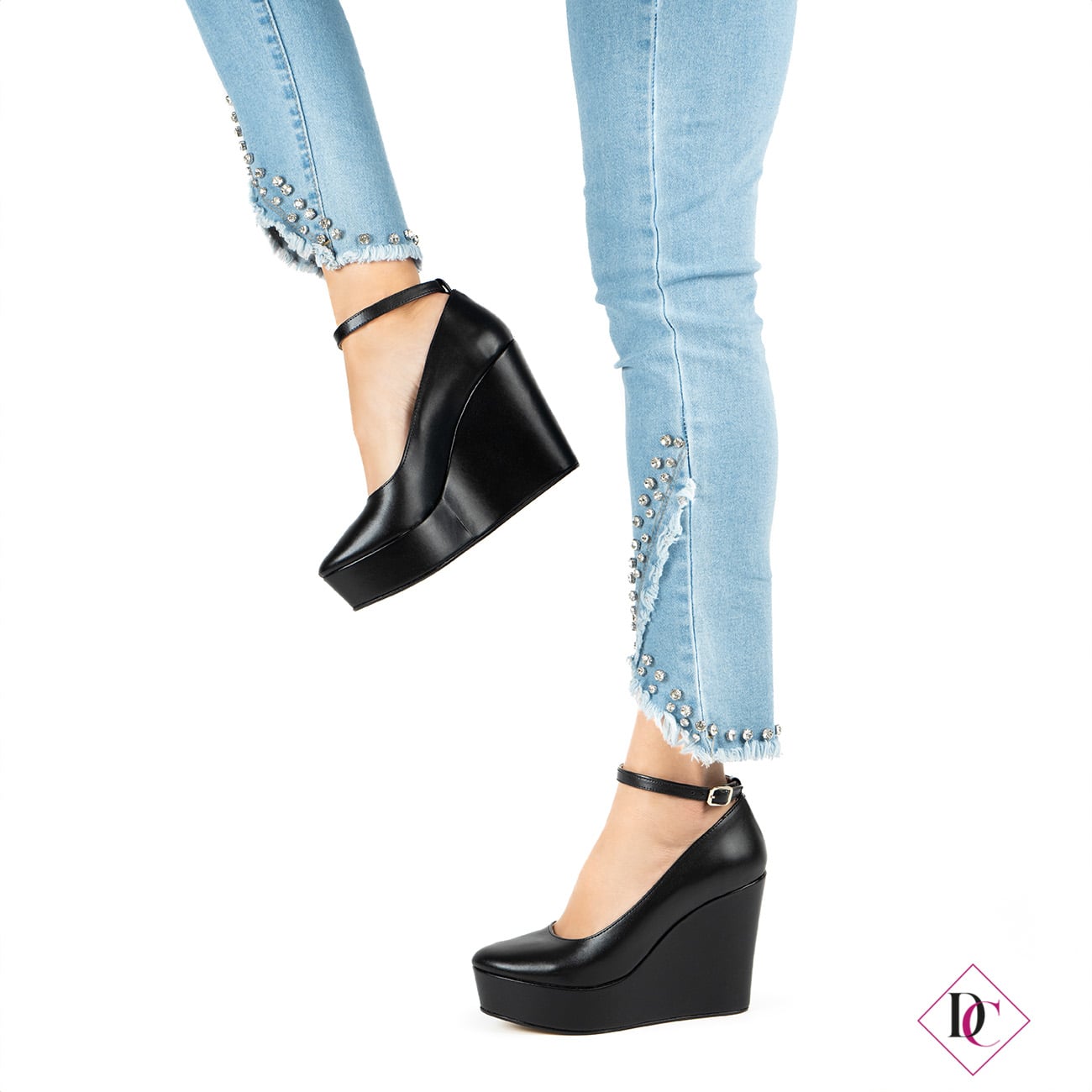 Décolleté Samir con zeppa alta punta chiusa e cinturino